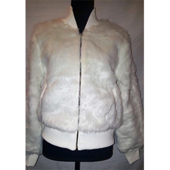 Jackets & Coats | Offwhite Faux Fur Jacket | Poshmark